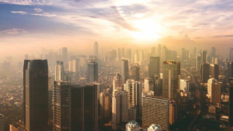 Indonesia Embraces the 4-Day Work Week: Achieving Work-Life Balance